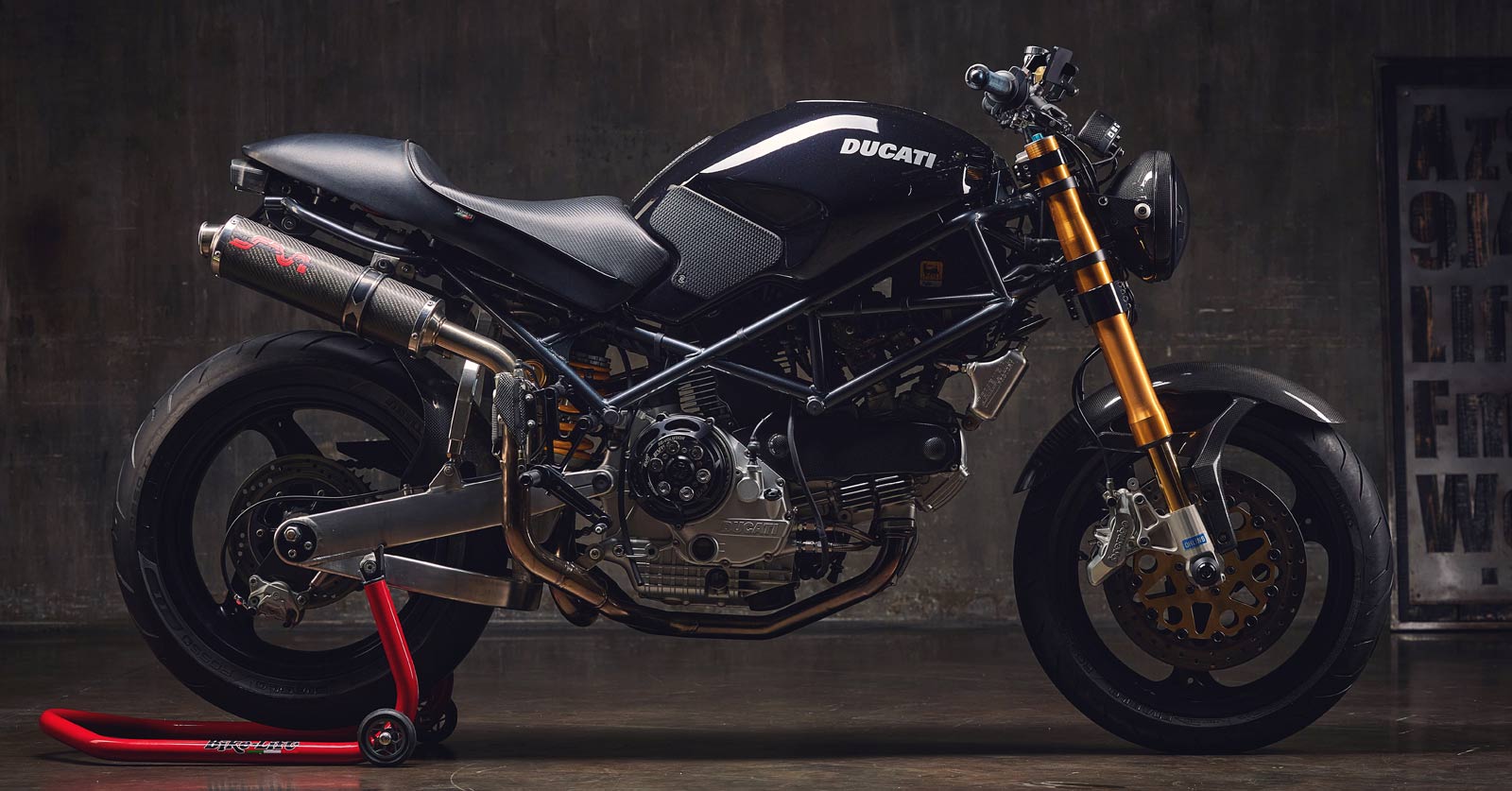 Monster Masterclass : la restauration de la Ducati Monster 900 1999 d ...