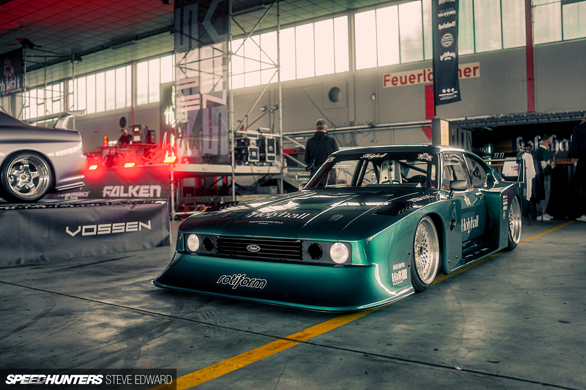 Sauvage, encore plus sauvage, encore plus sauvage : la Ford Capri ...