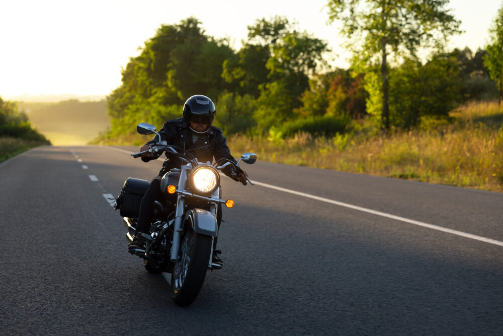 Comment bien préparer un voyage en moto ? - Wash Wash