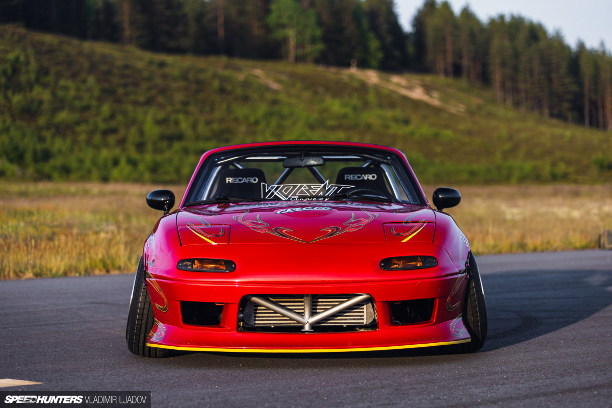 Une MX-5 de drift de base venue de Finlande - Wash Wash