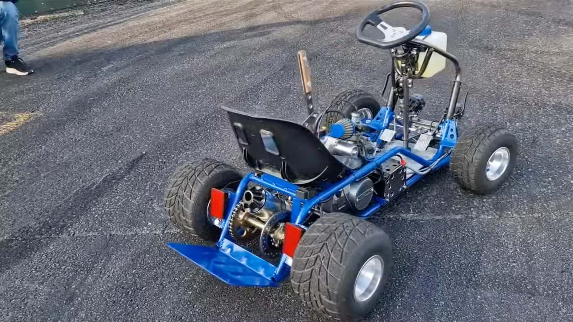 Ce kart à main DIY est une menace et une source d'inspiration sanglante ...
