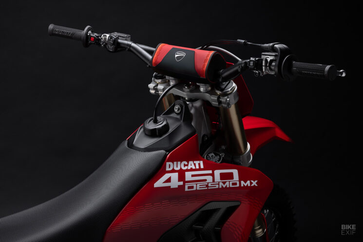 Révélé: le vélo de motocross Ducati Desmo450 MX prêt pour la production ...
